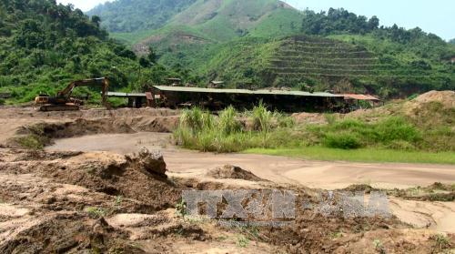 MIMECO Phúc Sơn chưa hoàn thành việc gia cố bờ bao, nạo vét bùn thải ...