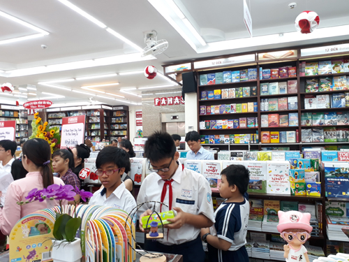 Fahasa khai trương mới loạt nhà sách | baotintuc.vn