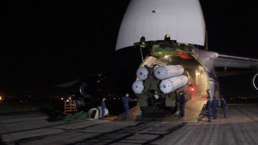 Những hình ảnh đầu tiên của ‘Rồng lửa” S-300 tại Syria | baotintuc.vn