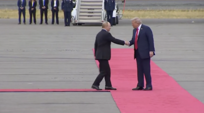 Video Tổng thống Mỹ Donald Trump đón Tổng thống Liên bang Nga Vladimir ...