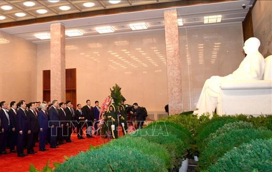 Tổng Bí thư, Chủ tịch nước Tô Lâm thăm Nhà tưởng niệm Chủ tịch Mao ...